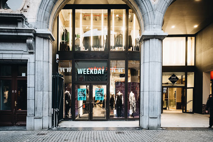 Multi unterzeichnet WEEKDAY für das Einkaufszentrum Stadsfeestzaal in ...